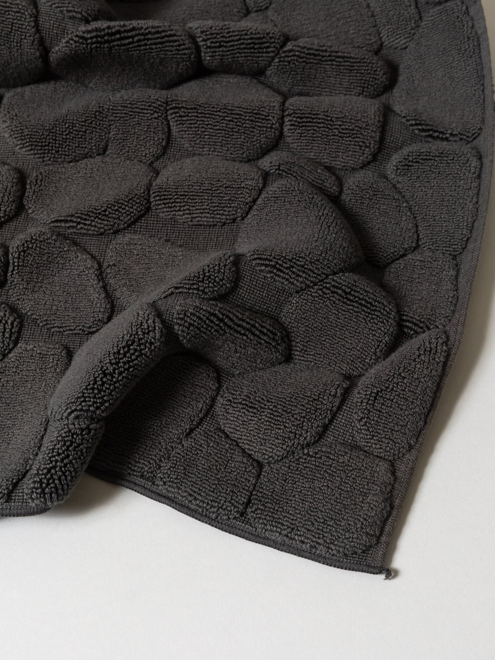 Ishikoro Pebble Bath Mat | Japanese Stone Bath Mat | rikumo
