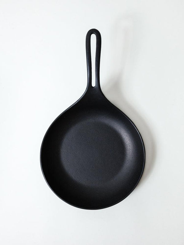 Iwachu Cast Iron Pan | Japanese Cast Iron Cookware | rikumo
