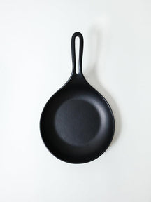 Iwachu Cast Iron Pan | Japanese Cast Iron Cookware | rikumo